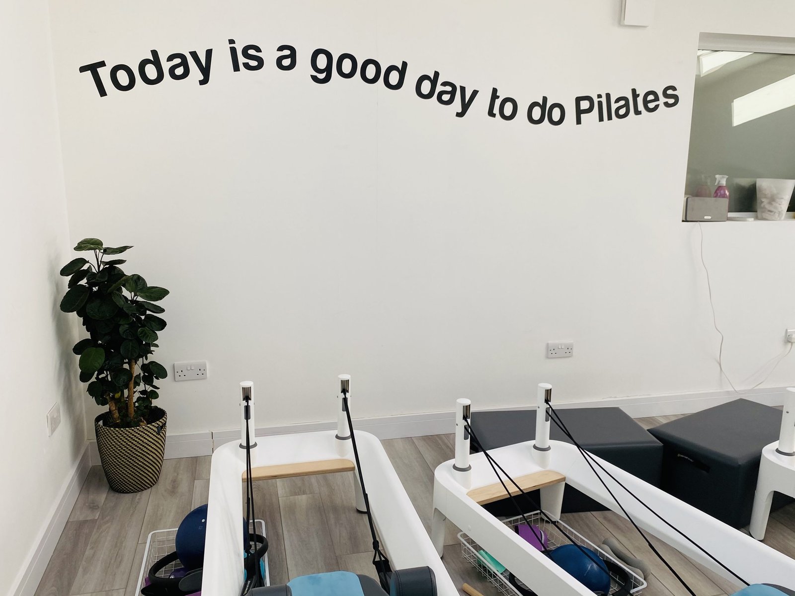 Sign Material Guide - Slater Signs